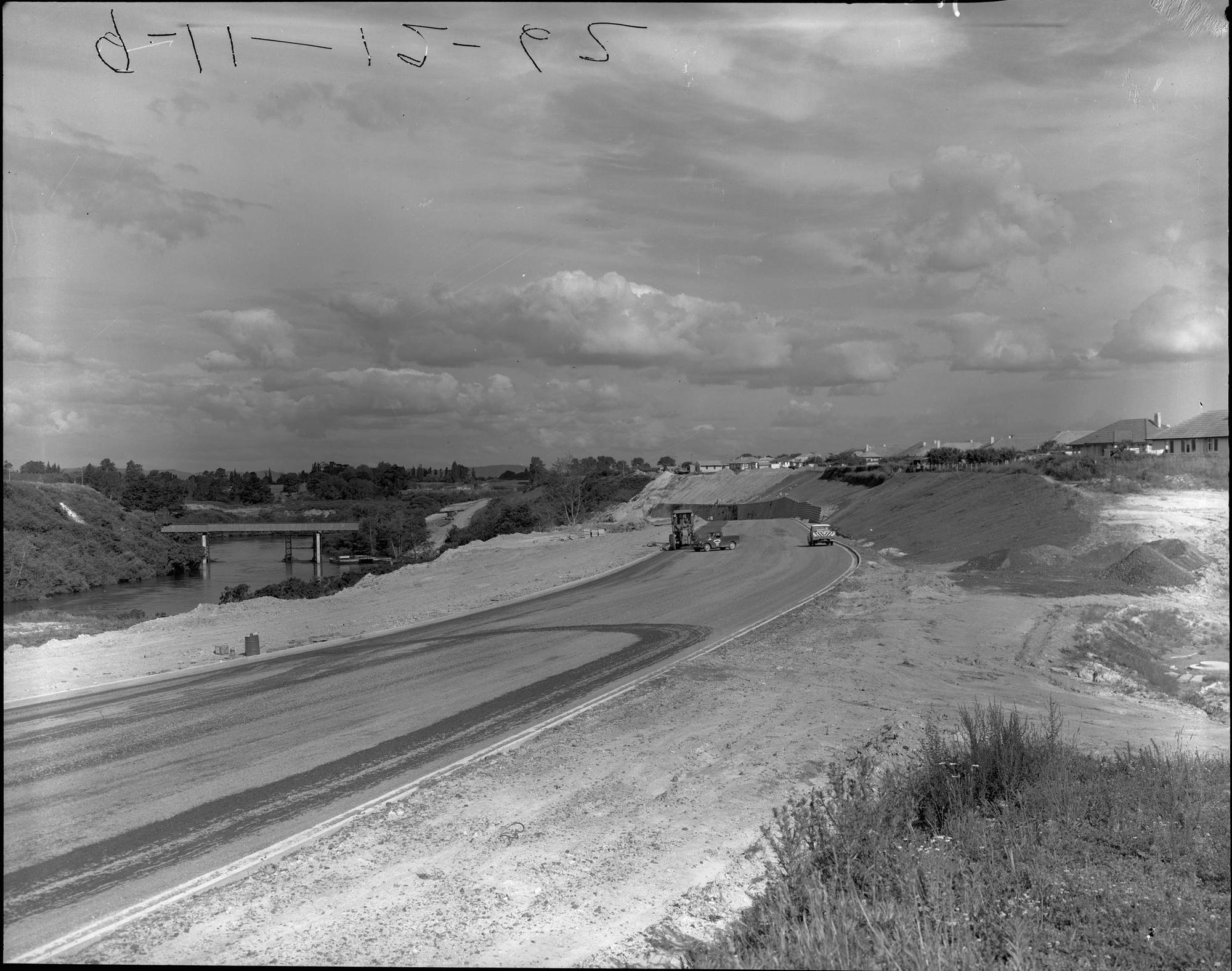Formation of Cobham Drive along river - Hamilton Libraries Heritage ...