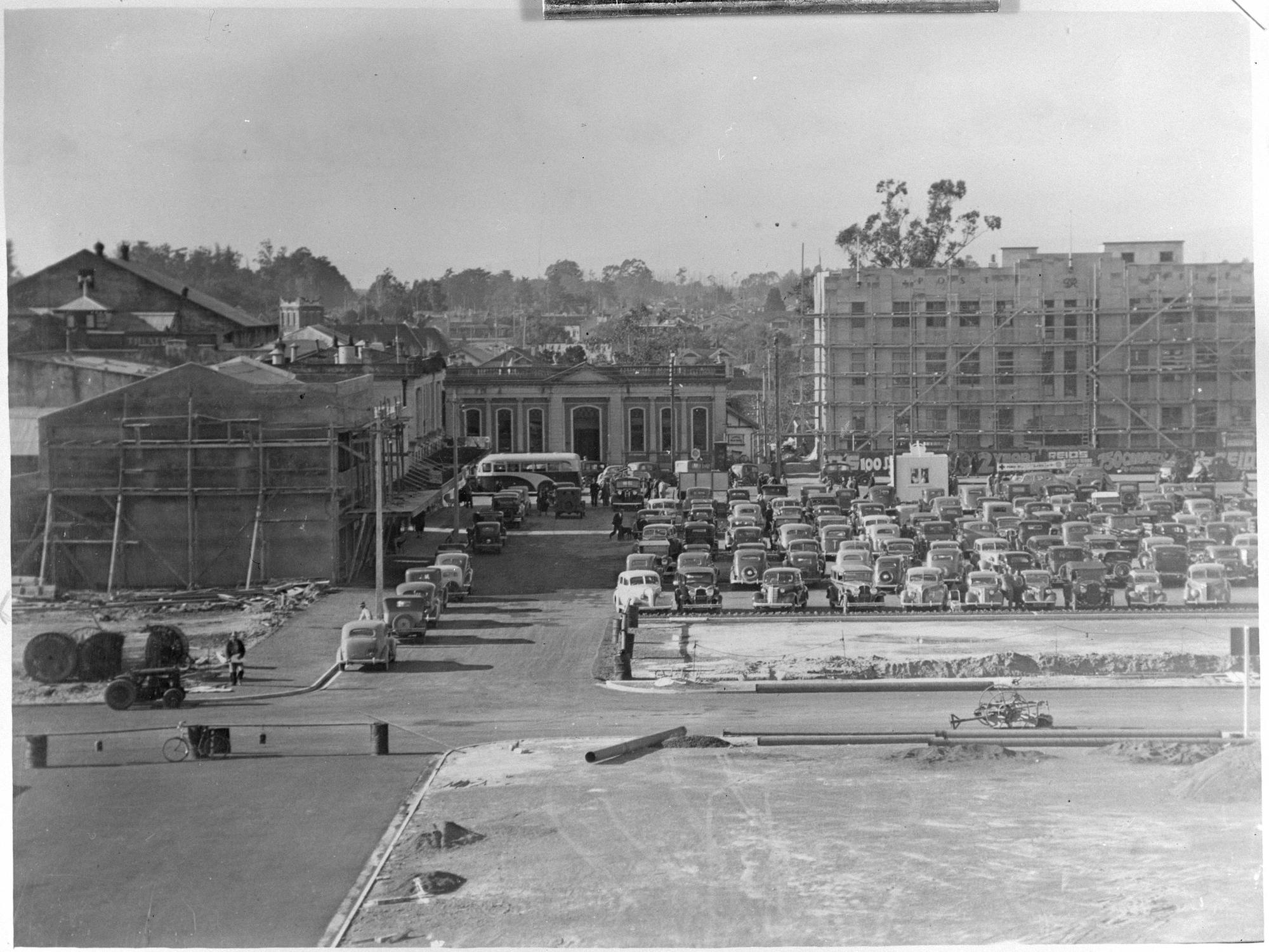 Garden Place - Hamilton Libraries Heritage Collection Online