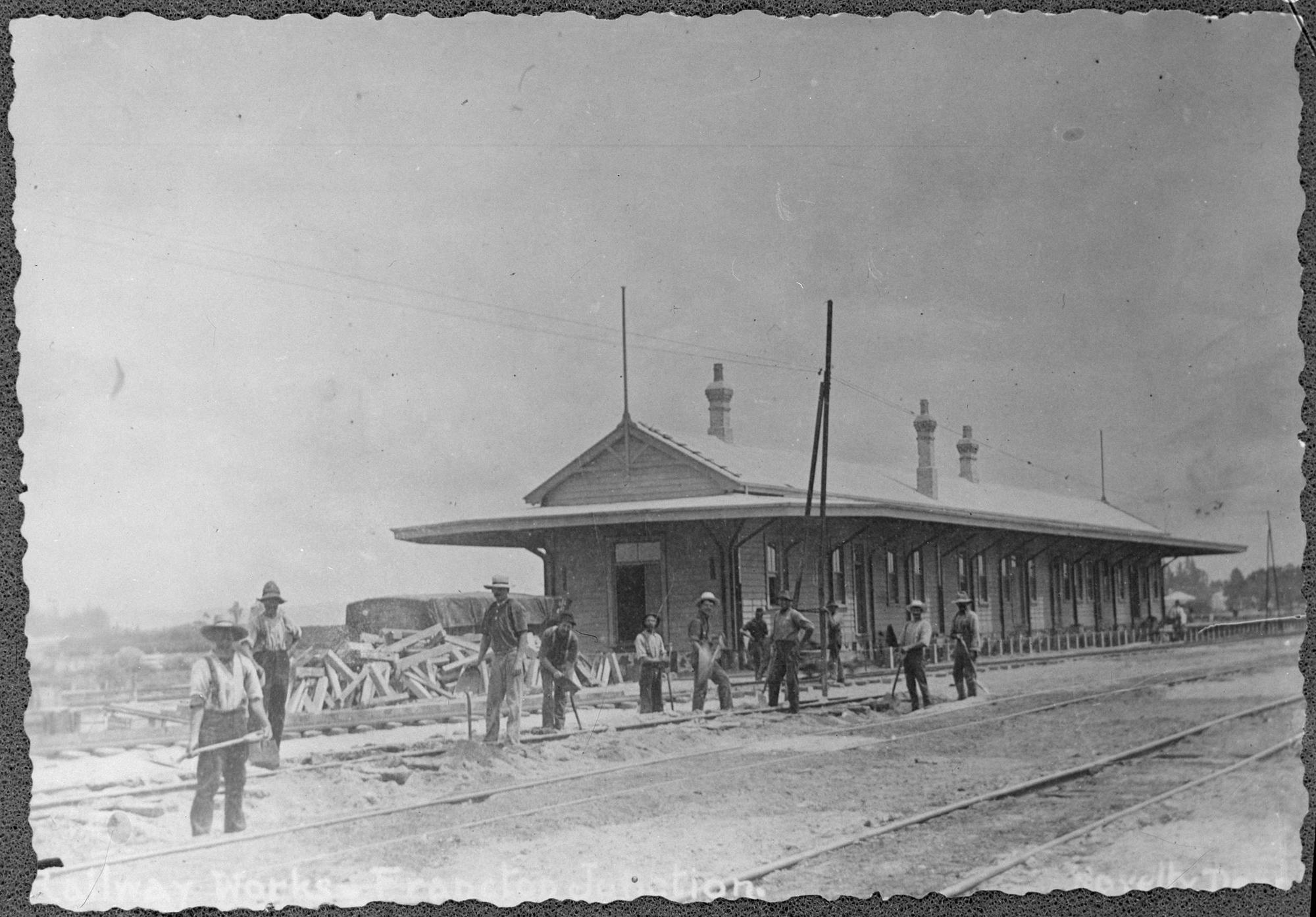 Frankton Railway Station - Hamilton Libraries Heritage Collection Online