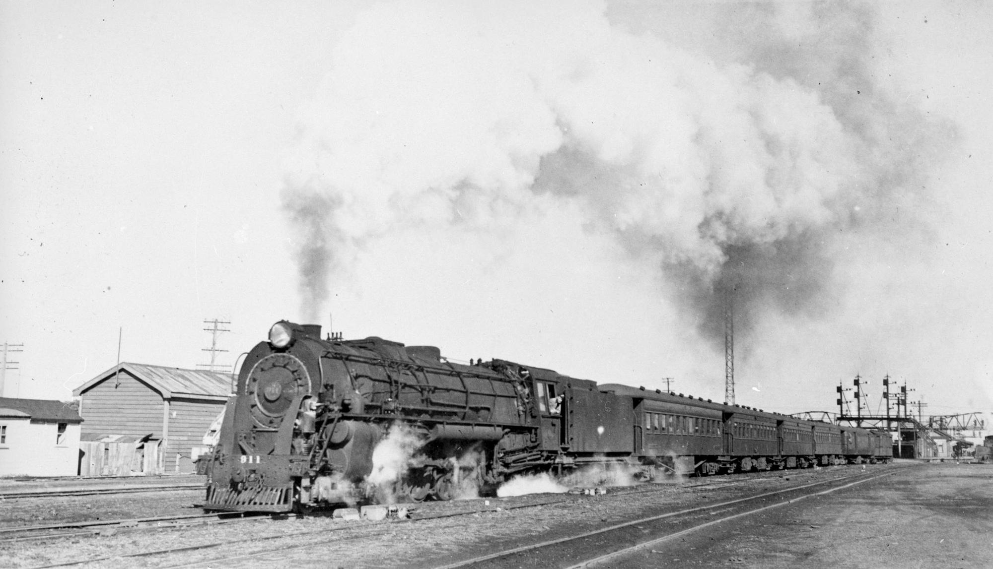 Herald train at Frankton Junction - Hamilton Libraries Heritage ...