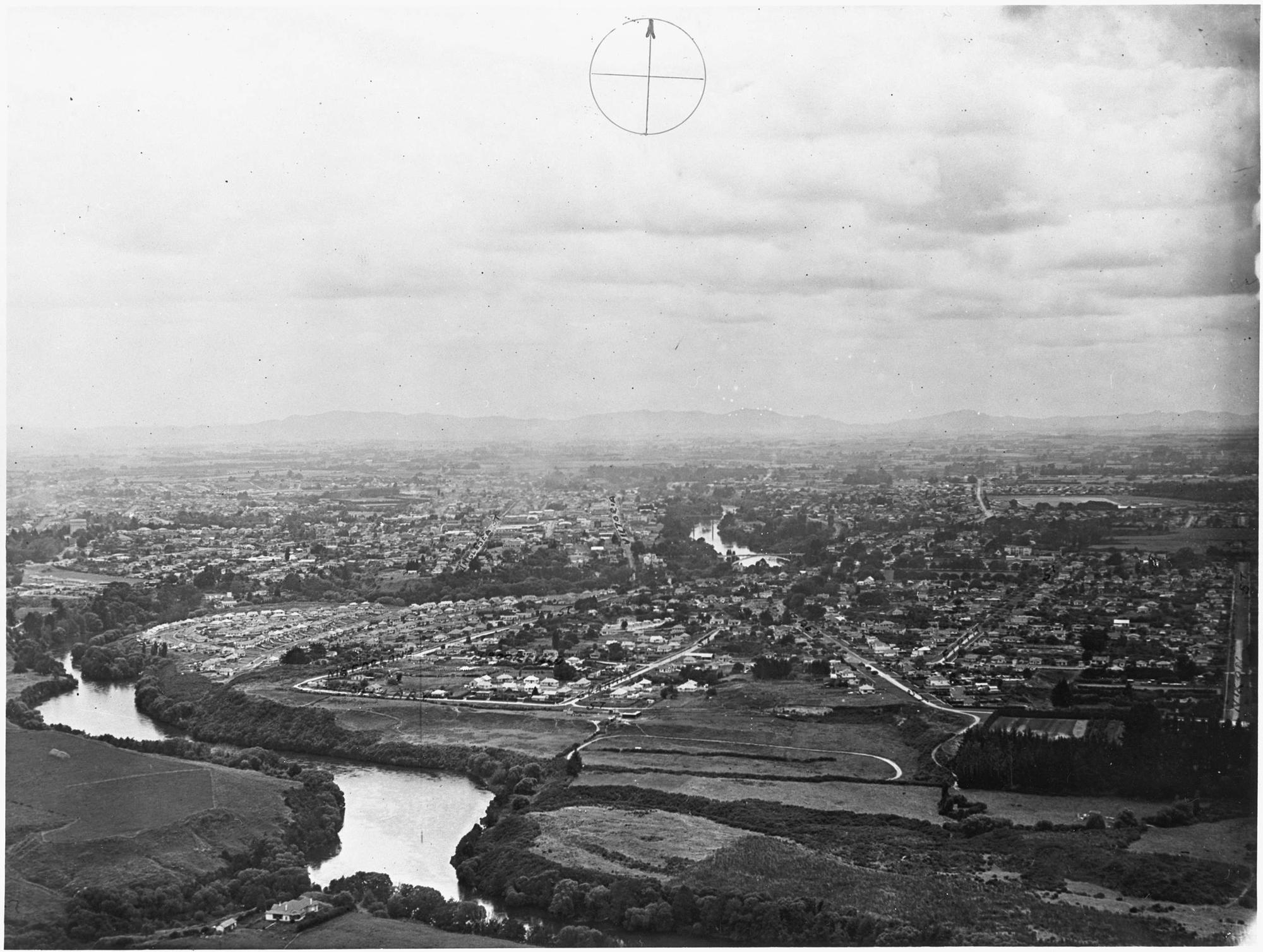 Aerial view of Hamilton: Hamilton East and Sillary Street - Hamilton ...