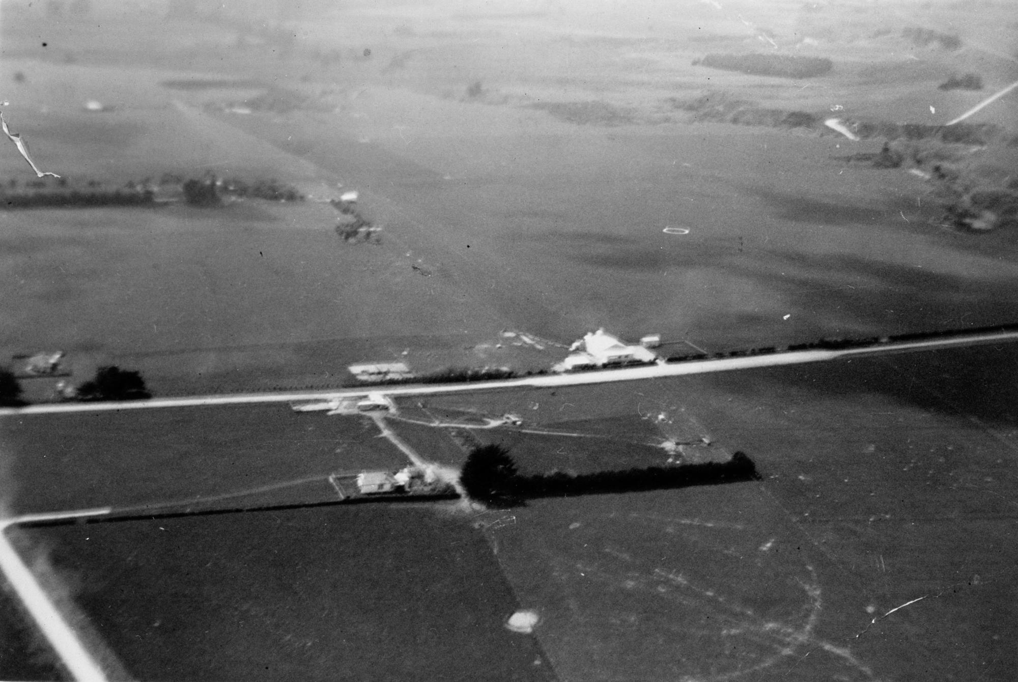 Rukuhia aerodrome - Hamilton Libraries Heritage Collection Online