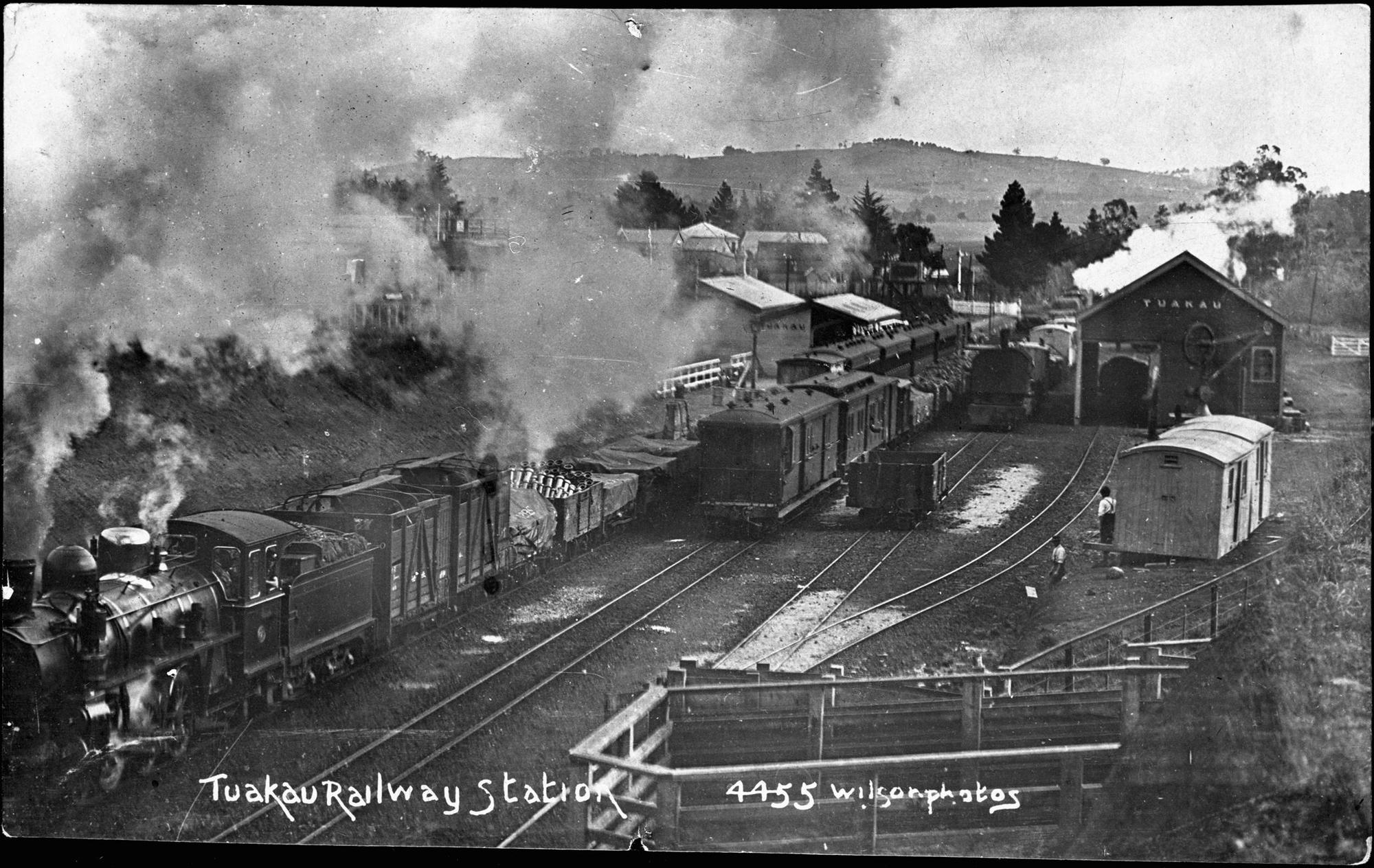 " Tuakau Railway Station " - Hamilton Libraries Heritage Collection Online