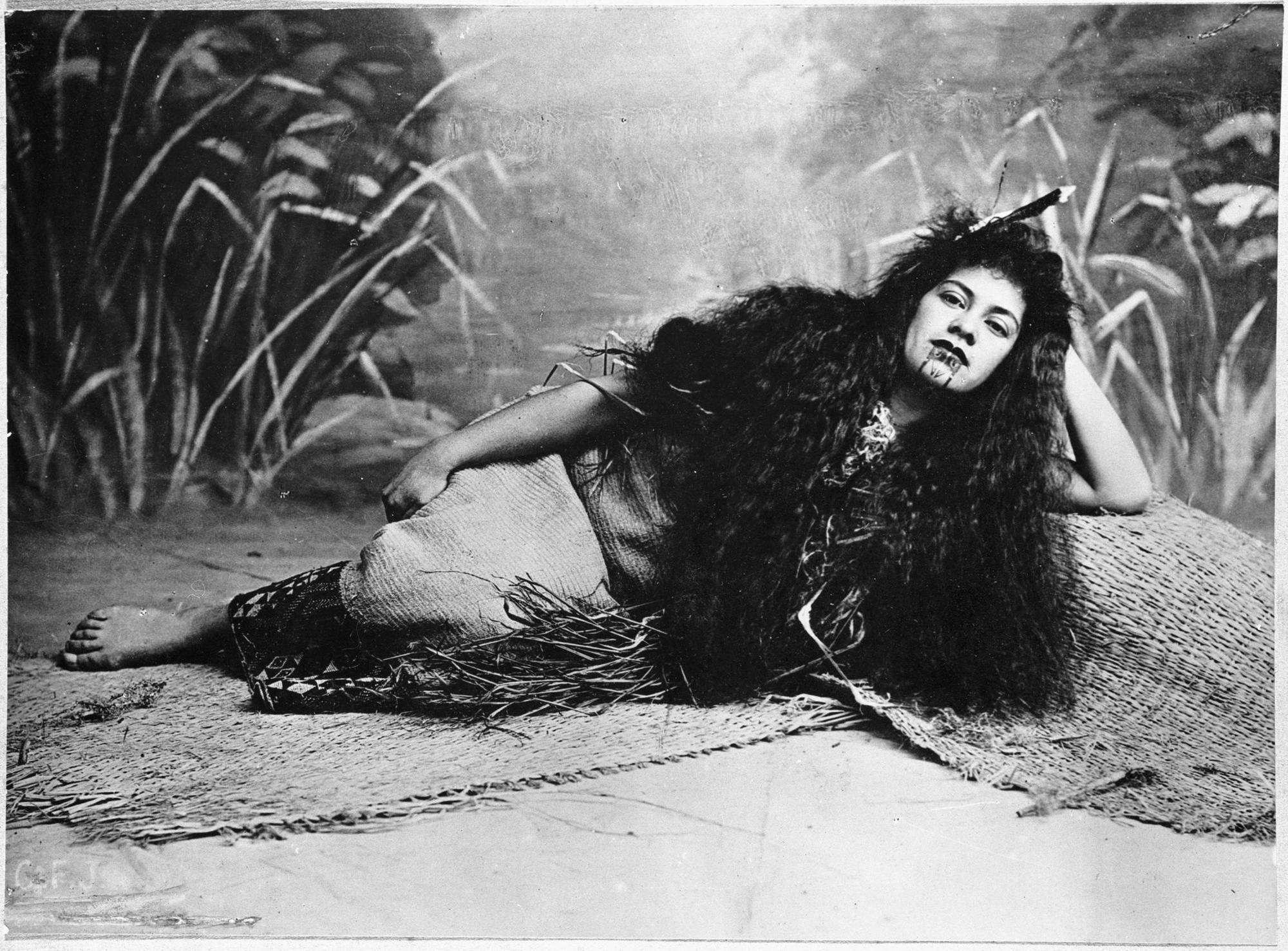 Maori woman - Hamilton Libraries Heritage Collection Online