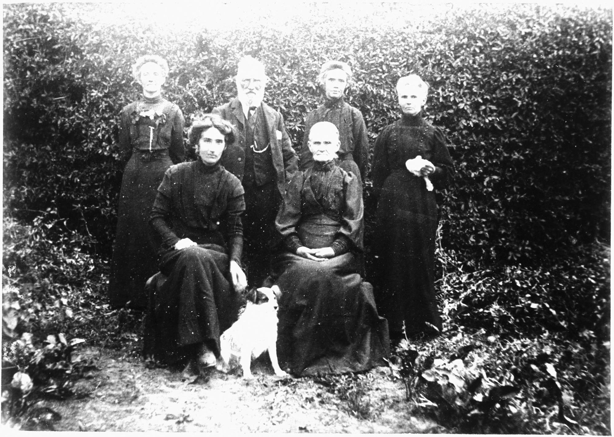 Watson family - Hamilton Libraries Heritage Collection Online