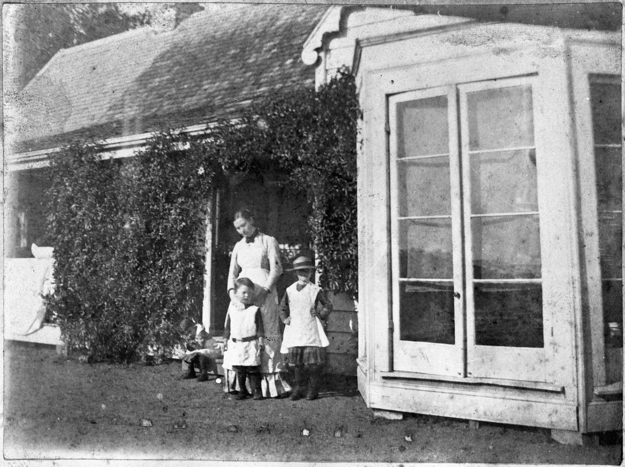 Cussen Home - Hamilton Libraries Heritage Collection Online