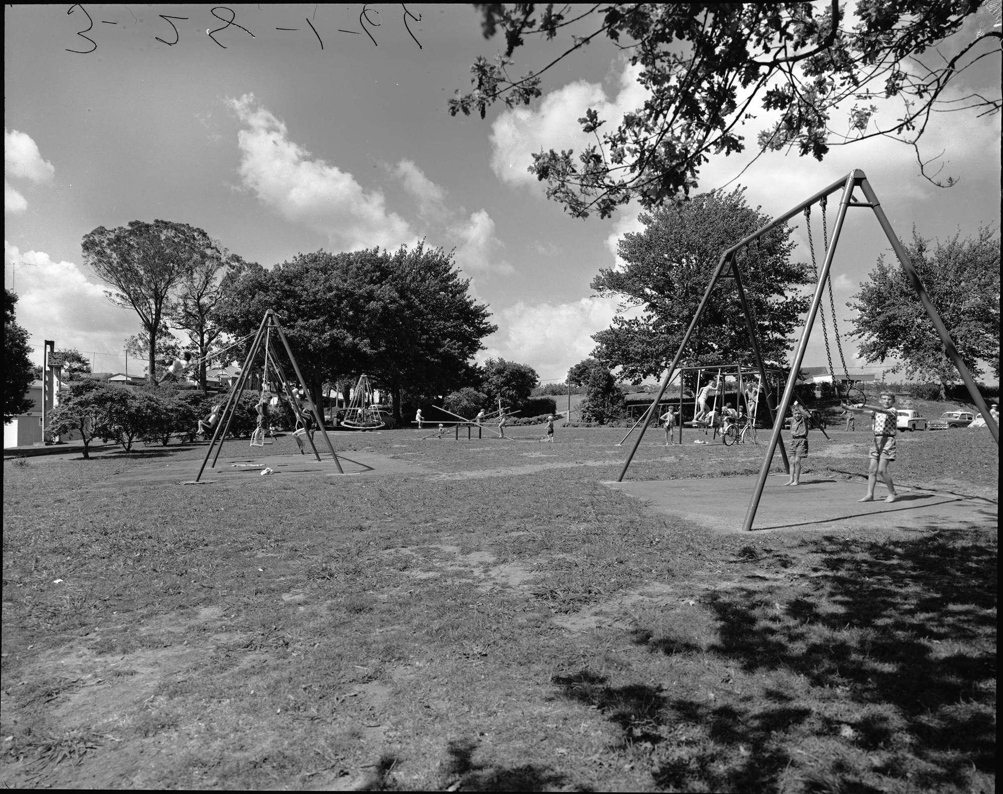 Children's playground at Hamilton Lake Domain - Hamilton Libraries ...