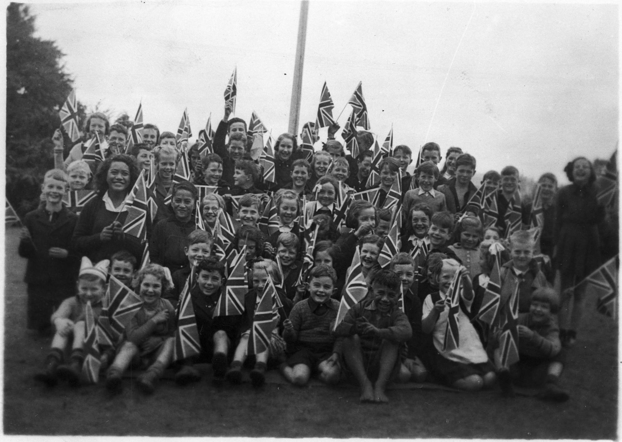 Orini - school pupils (flag day) - Hamilton Libraries Heritage ...